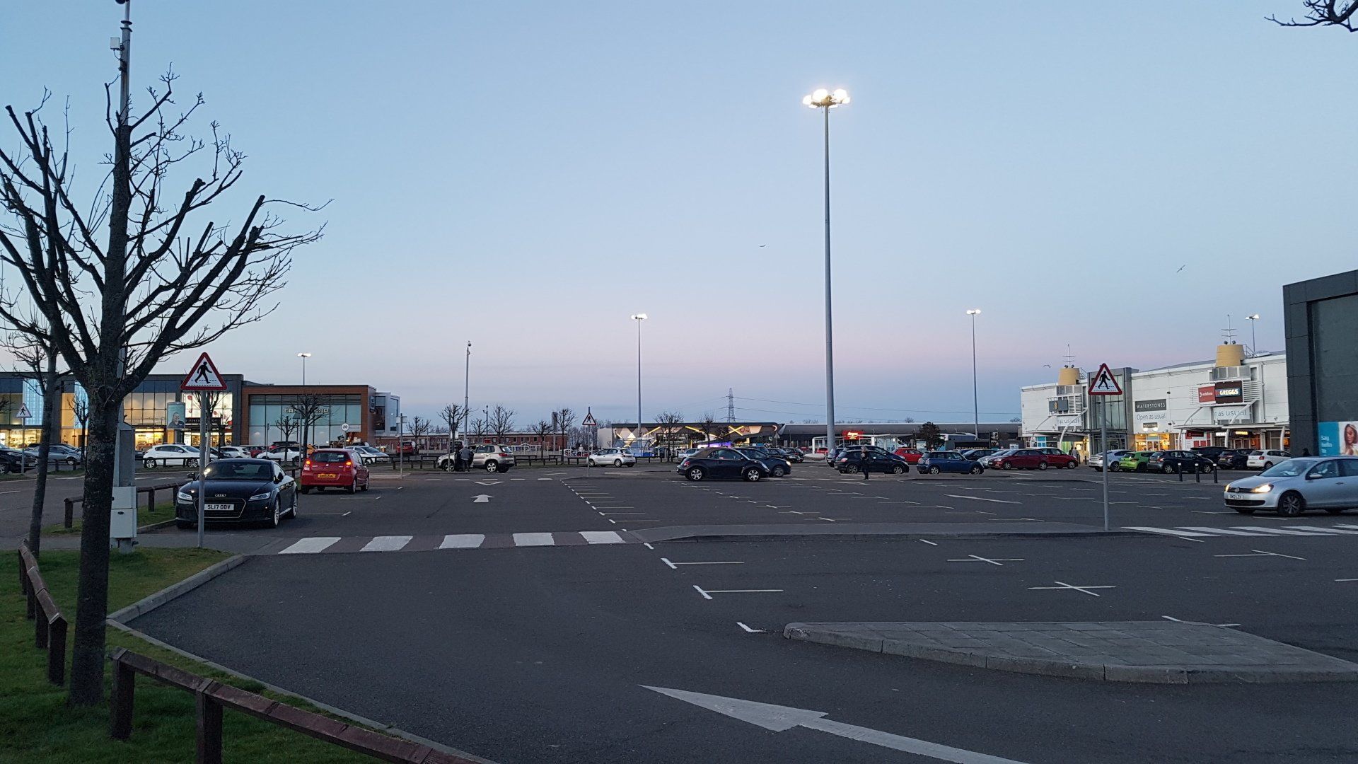 FORT KINNAIRD RETAIL PARK
